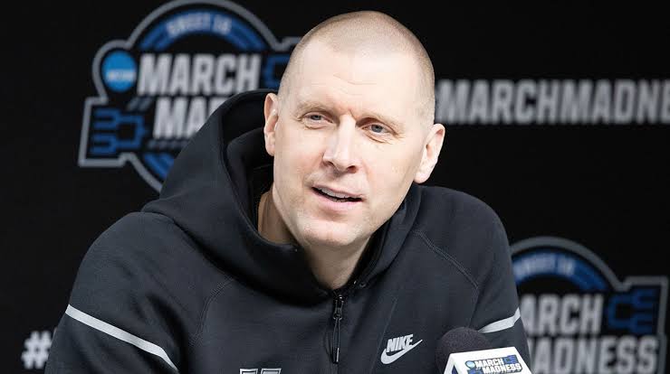 ‘I’m Responsible’ – Mark Pope Apologizes for Kentucky Wildcats Decision ...